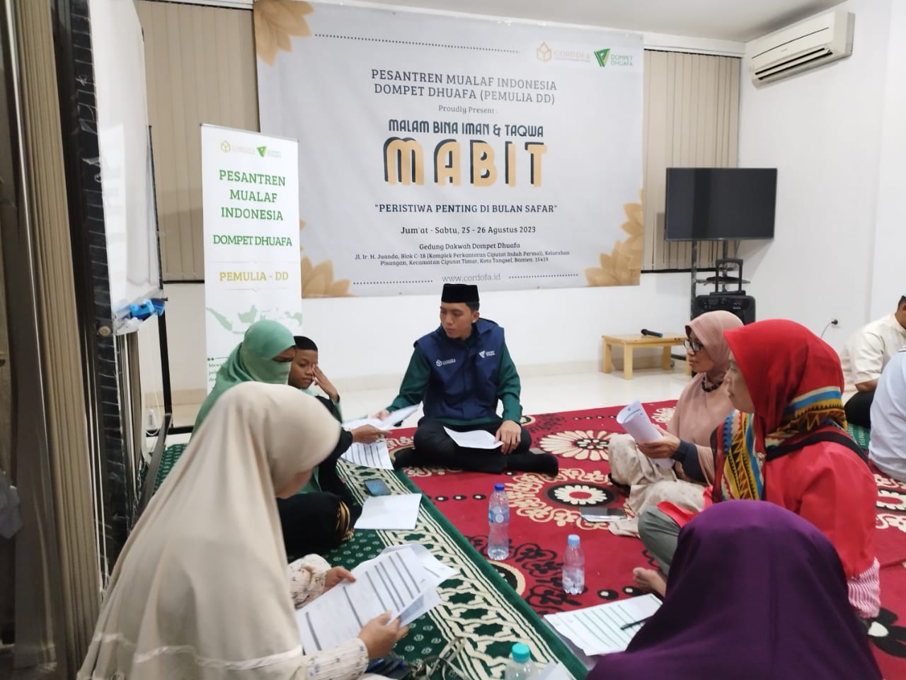 MABIT MUALLAF DOMPET DHUAFA – INTERNATIONAL MUALLAF CENTER MASJID AGUNG ... MABIT MUALLAF DOMPET DHUAFA – INTERNATIONAL MUALLAF CENTER MASJID AGUNG ...