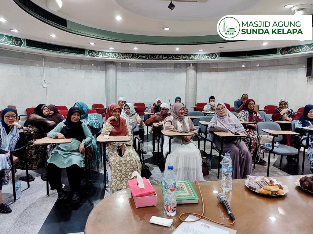 PENGAJIAN REUNI ALUMNI SMAN 53 JAKARTA DI MASJID AGUNG SUNDA KELAPA PENGAJIAN REUNI ALUMNI SMAN 53 JAKARTA DI MASJID AGUNG SUNDA KELAPA