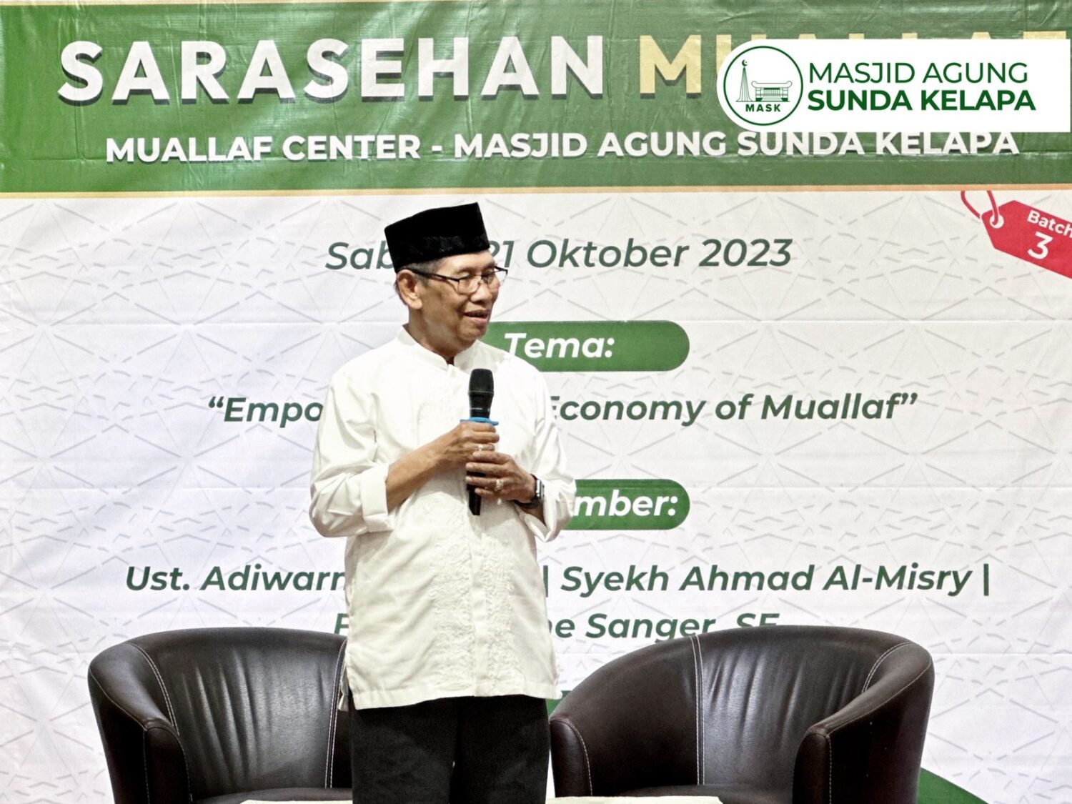 SARASEHAN MUALLAF III, INTERNATIONAL MUALLAF CENTER MASK LUNCURKAN BUKU ...